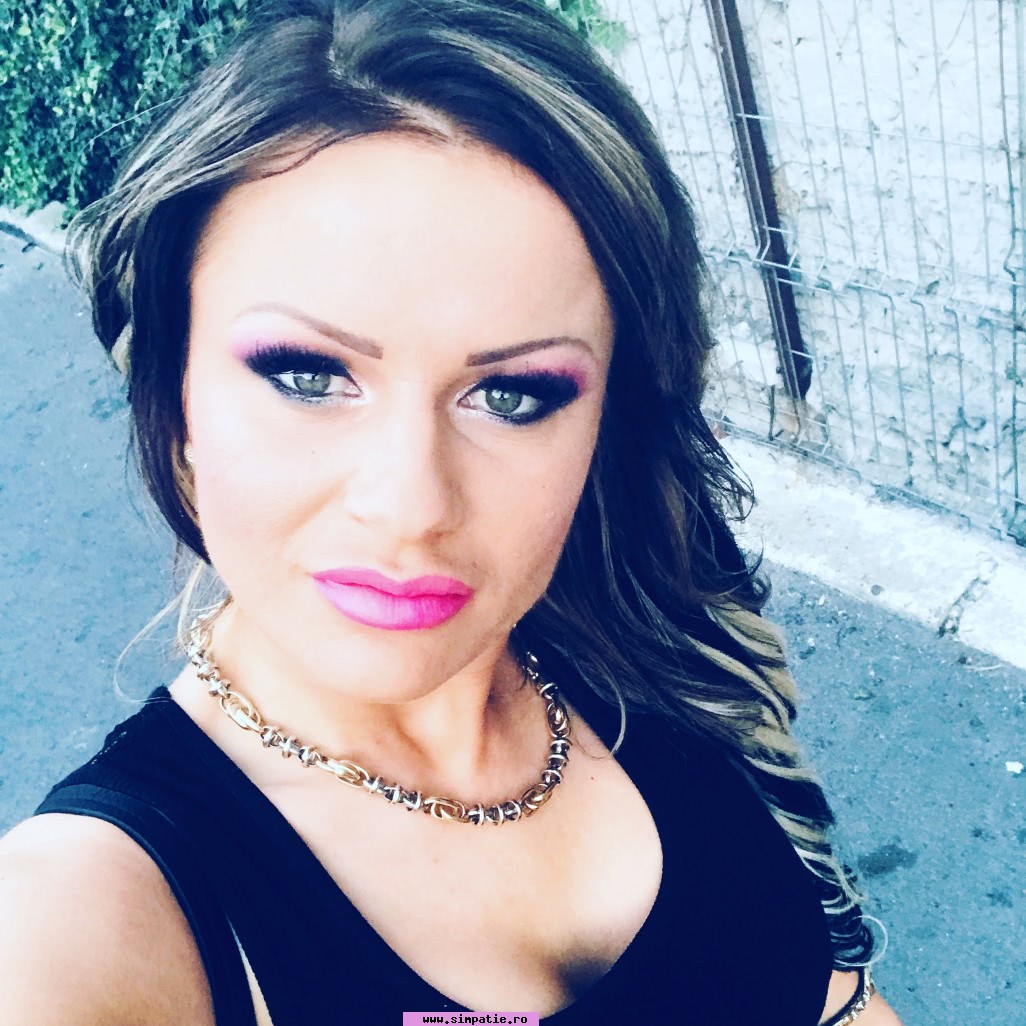 Amanda Ct, Femeie, 35 ani, Constanta, Romania