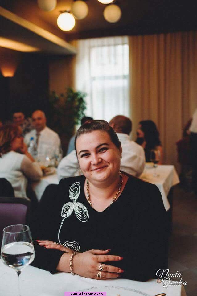 Hajni, Femeie, 40 ani, Bihor, Romania